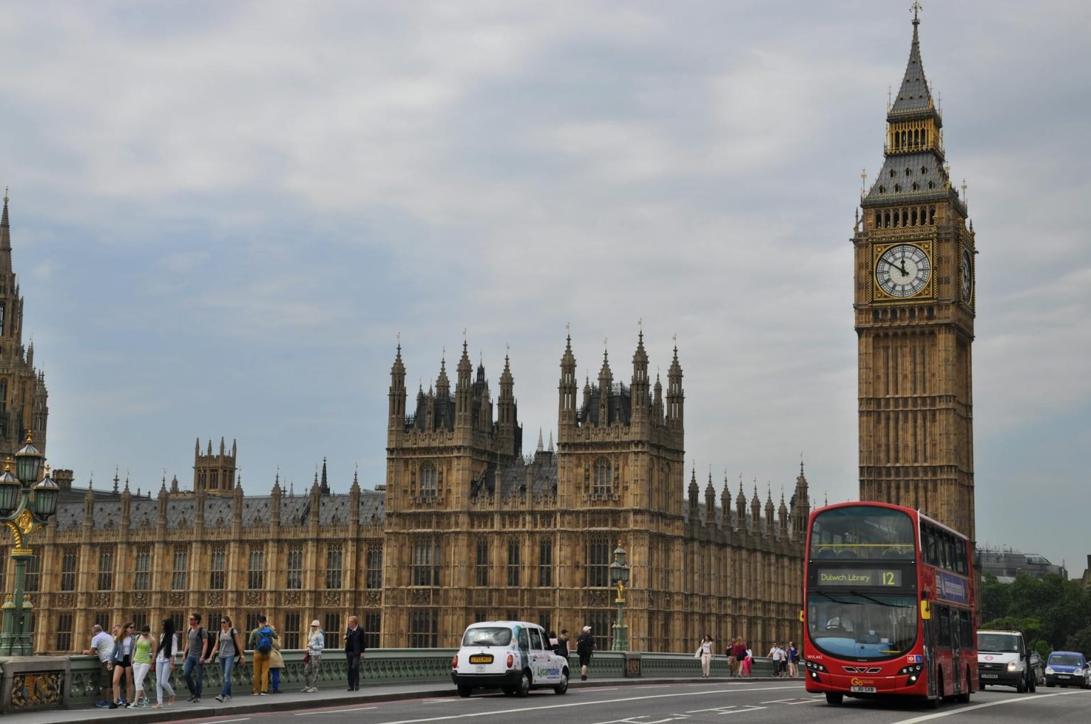 Big Ben & Houses of Parliament, London
